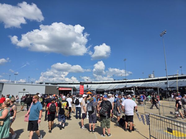 Drivers, Fans Have Mixed Feelings as Richmond Loses a Date – CupScene.com